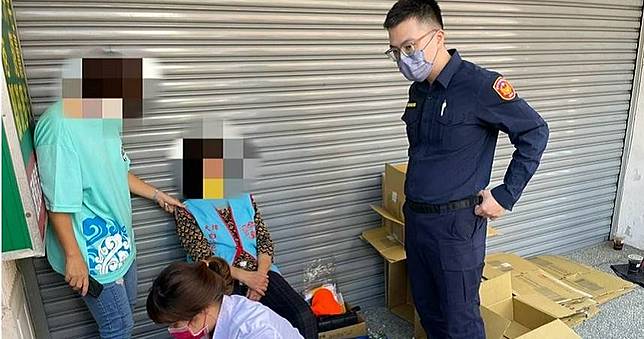 7旬婦追著「粉紅超跑」險暈送醫 警方護送就醫無大礙 | CTWANT | LINE TODAY