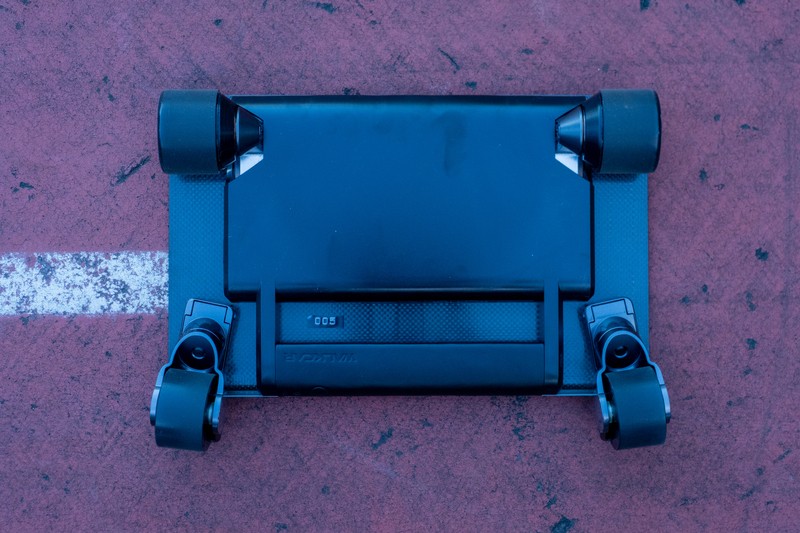 超絶やばい電動スケボー「WALKCAR」10年に一度レベルの面白さ（アスキー）