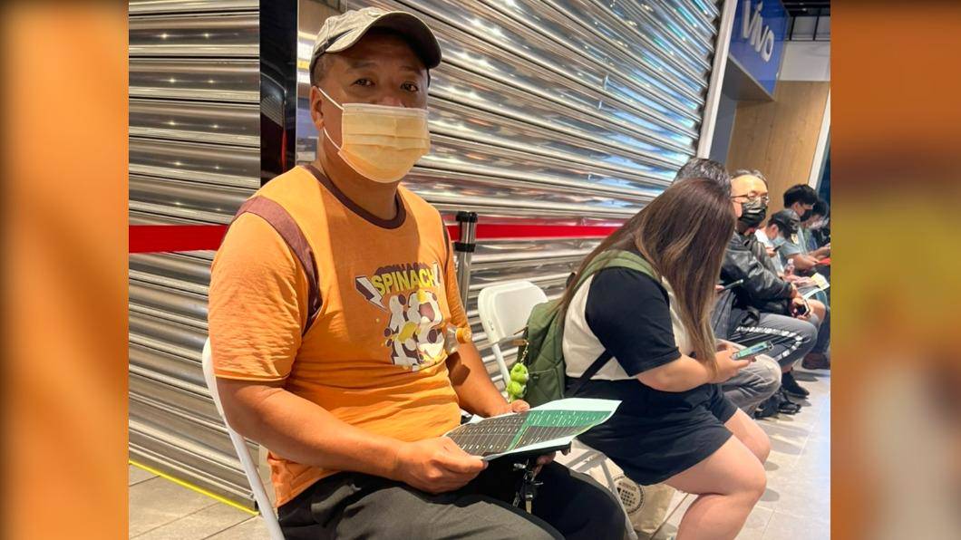 亞太頭香安卓粉跳船！排11小時「1800元」帶回i14 Pro Max | TVBS | LINE TODAY