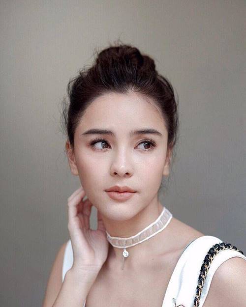 Ladyissue Magazine | รวมลุคแต่งหน้าสไตล์สวยหรูดูแพง แต่งแล้วสวยสุดๆ!