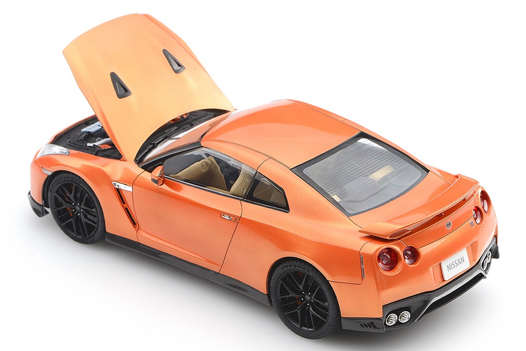 R35のMY17を細部まで再現！フジミ製プラモの「日産GT-R」を改造する【モデルカーズ】（LE VOLANT CARSMEET WEB）
