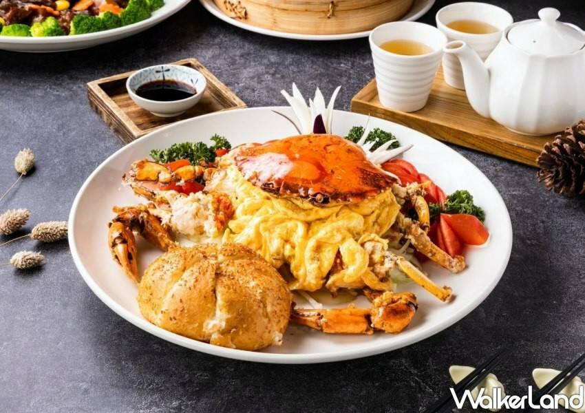 免費送蟹黃湯包！善導寺夯店「古北饕」7款懶人秋蟹料理新登場，超濃郁「蟹黃麵、整隻軟殼蟹刈包」不用動手剝就能開吃。 | WalkerLand 窩客島 | LINE TODAY