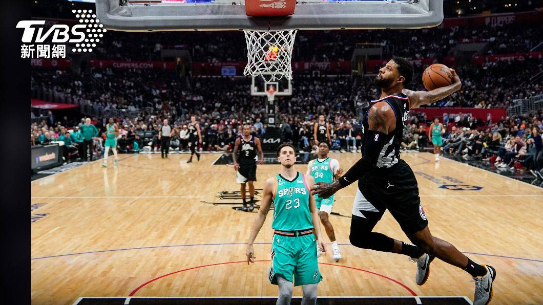 NBA／快艇雙槍復活！合砍62分大勝馬刺 笑納四連勝 | TVBS | LINE TODAY