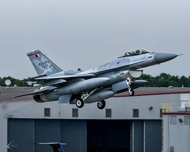 說好的 F16 飛行員訓練呢? 美稱未收到北約培訓烏軍計劃 無法協助 | 新頭殼 | LINE TODAY