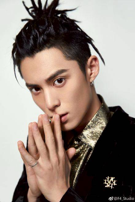 MThai.com - Teen | ดาเมจความหล่อรุนแรง! ดีแลน หวัง (Dylan Wang) หรือ ...