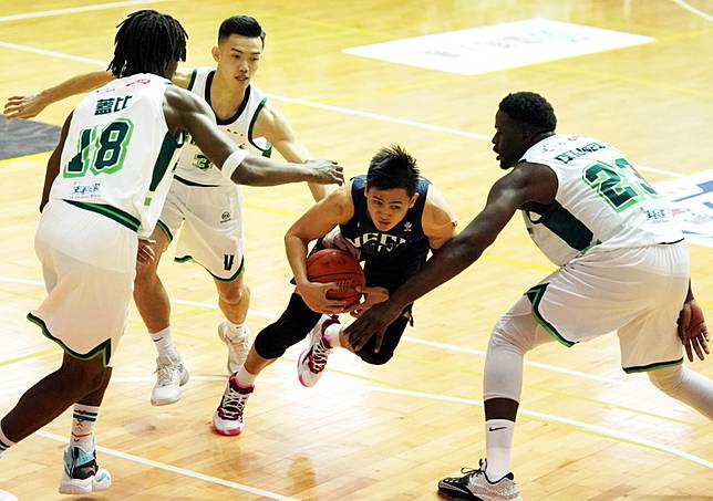 UBA》MVP張鎮衙替補弄假成真 丁恩迪32分19籃板代表作 | 敢動 | LINE TODAY