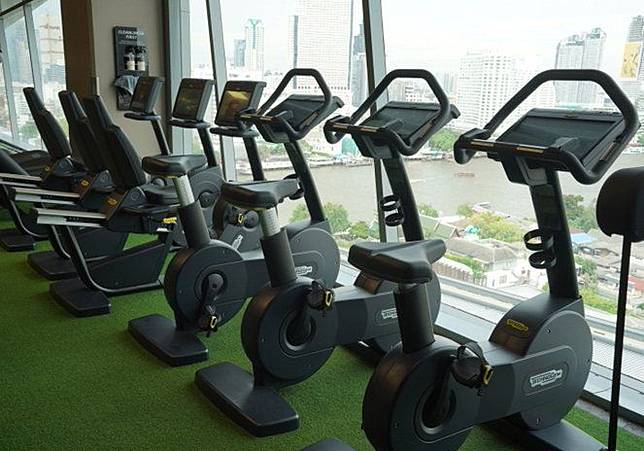 Health Addict | พาไปส่อง Fitness First Club Icon คลับสุดหรูวิวแม่น้ำ ...