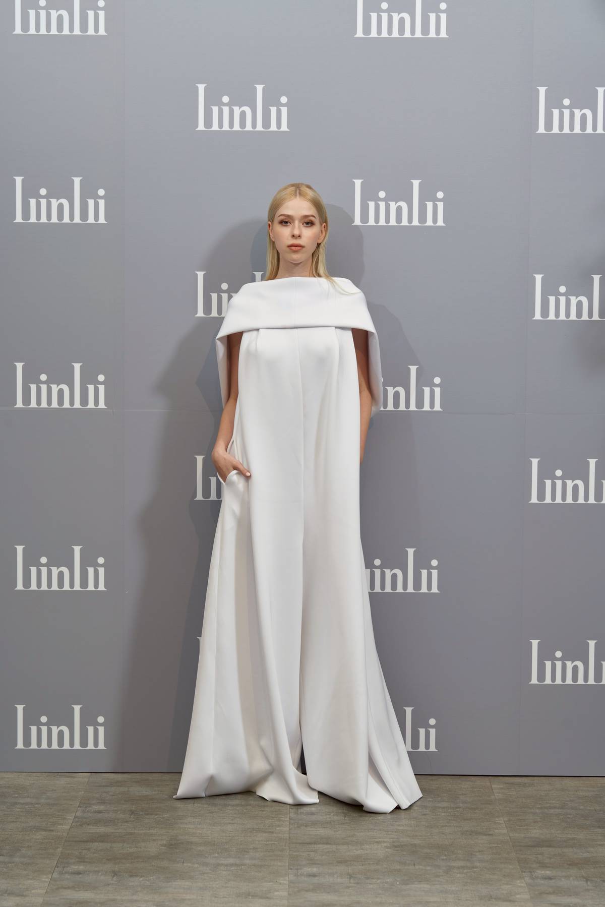 絕美婚紗竟是寶特瓶做的？LinLi Boutique大膽採用再生面料，打造首個永續婚紗系列｜VOGUE有意識 | VOGUE | LINE TODAY