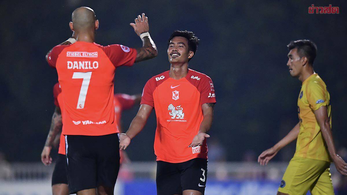 บีจี ปทุม ยูไนเต็ด รัวครึ่งหลังแซงดับ สมุทรสาคร ลิ่ว 16 ทีม รีโว คัพ 2023/24 | Khaosod | LINE TODAY