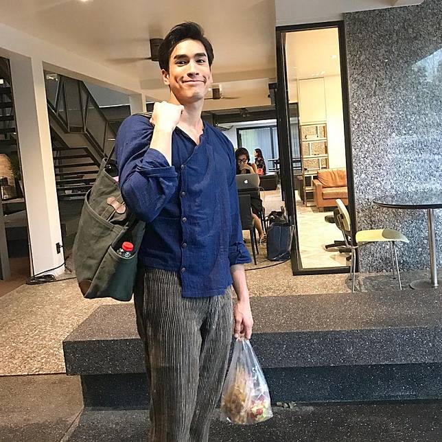 MThai.com - Men | รวมภาพณเดชน์ในชุดผ้าไทย หล่อติดดินนี่แหละพระเอกสไตล์ไทบ้าน