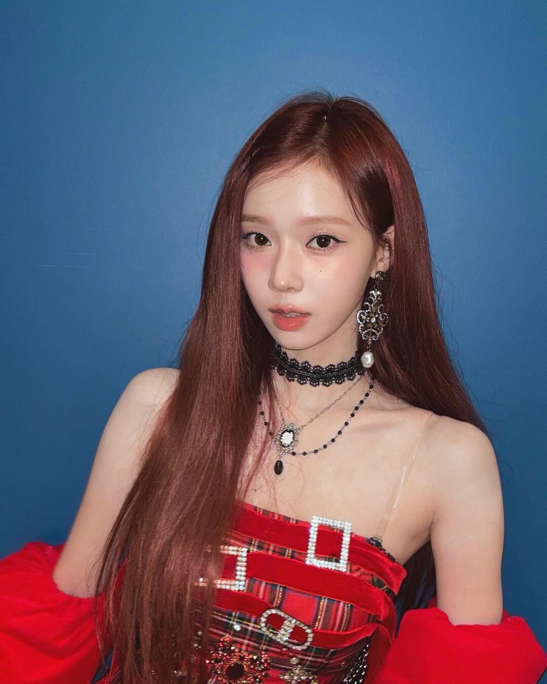 12月女團個人「品牌評價」TOP10！Hanni超完美腰線登上熱搜，Winter新造型美翻眾人 | LINE購物