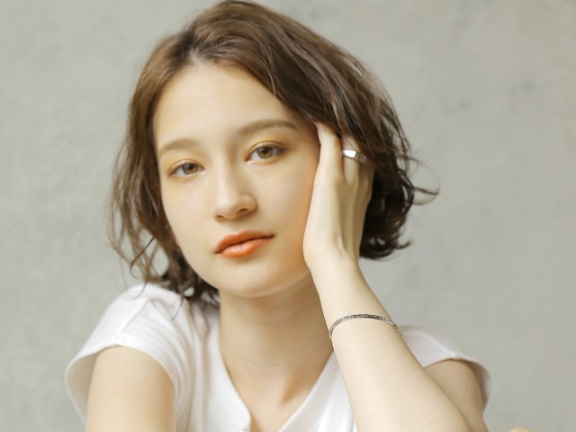 上品ショートボブにするなら鈴木京香を見本に（HAIR）