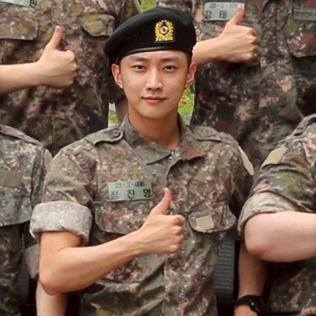 Korseries | เผยภาพแรกของ "จินยอง B1A4" ในชุดเครื่องแบบทหาร ระหว่างฝึกในกองทัพ