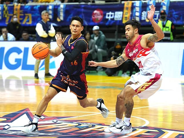 新北中信特攻 林韋翰、艾德獲3月MVP、最佳外援 | TSNA | LINE TODAY