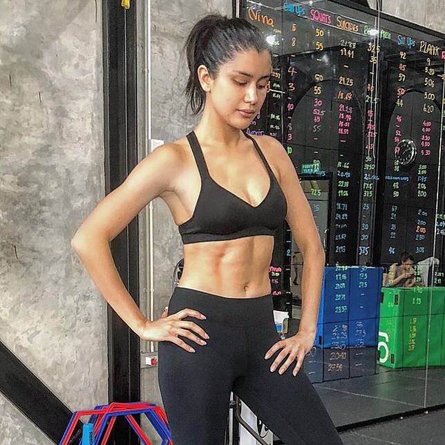 UndubZapp | อยากสิงร่าง! 5 ดาราสาวโชว์กล้ามท้องสวย เห็นแล้วอยากรีดไขมันย้วยๆ ตาม!!