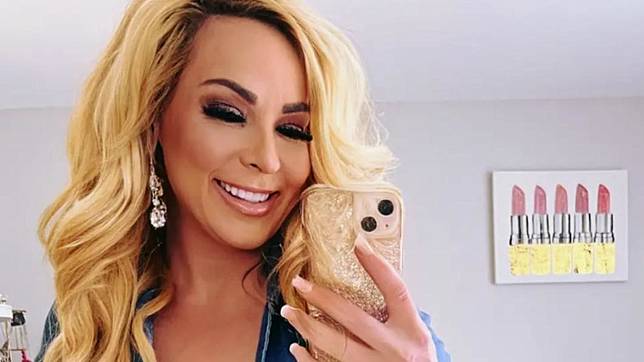 美小學老師情色平台兼差遭開除 「線上賣身」賺逾2百萬 | TVBS | LINE TODAY