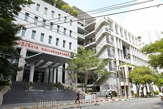 Campus Star | ภาพอาคาร สถานที่บรรยากาศ คณะเศรษฐศาสตร์ ม.เกษตรศาสตร์