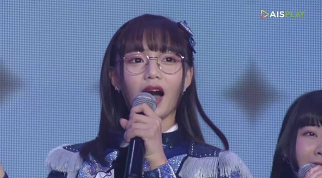 Campus Star | Shen Ying ไอดอลสาวแว่นสุดน่ารัก จาก AKB48" Team SH ที่เหล่าโอตะต่างตกหลุมรัก