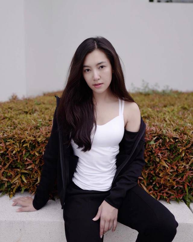 Spiceee.net | 20 ไอเดีย ' แต่งตัวจับคู่กางเกงวอร์มสีดำ ' ไม่ให้เหมือนไปเรียนพละ