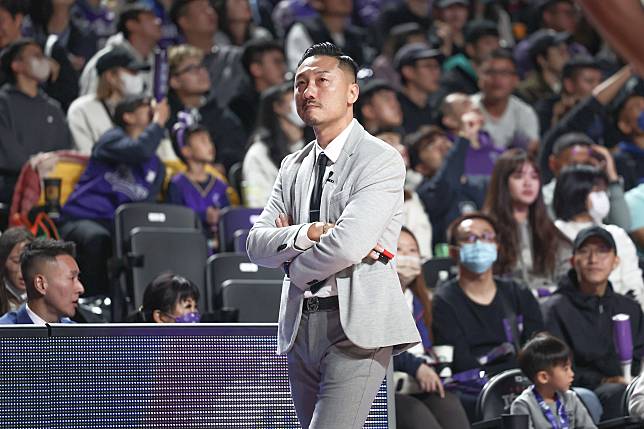 PLG》攻城獅震撼換總教練！ 林冠綸執教3.5年下台 | TSNA | LINE TODAY