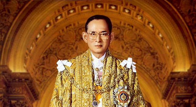 เปิดโหลดฟรี พระบรมฉายาลักษณ์ในหลวง พระราชินี นำไปใช้ได้ ห้ามจำหน่าย