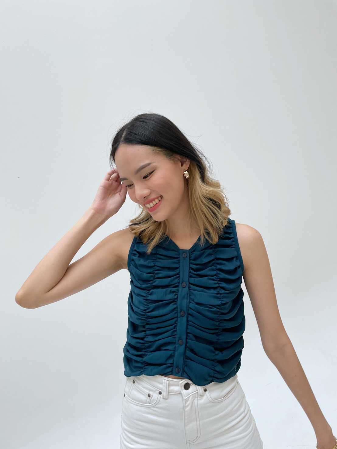 Exclusive piece! (HUSSA Styles) Ally Top -Coco | LINE SHOPPING