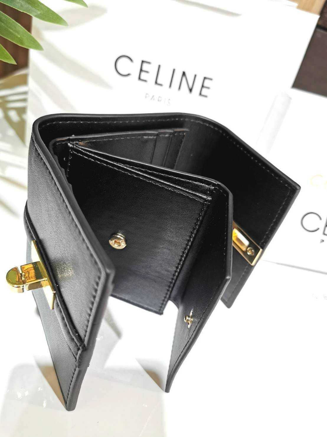 CELINE SHORT WALLET VIP GIFT WITH PURCHASE (GWP) | LINE SHOPPING