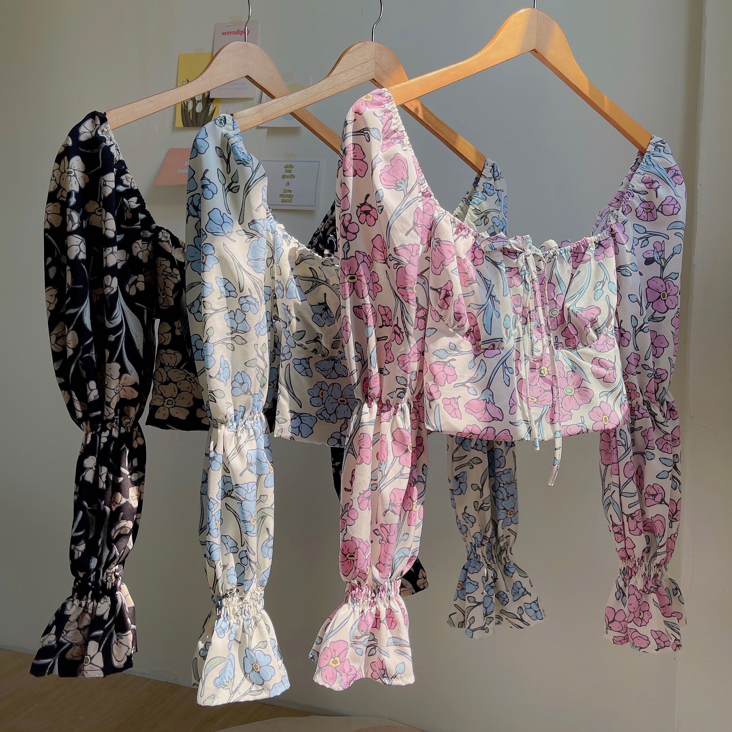 Blooming Crop top | LINE SHOPPING