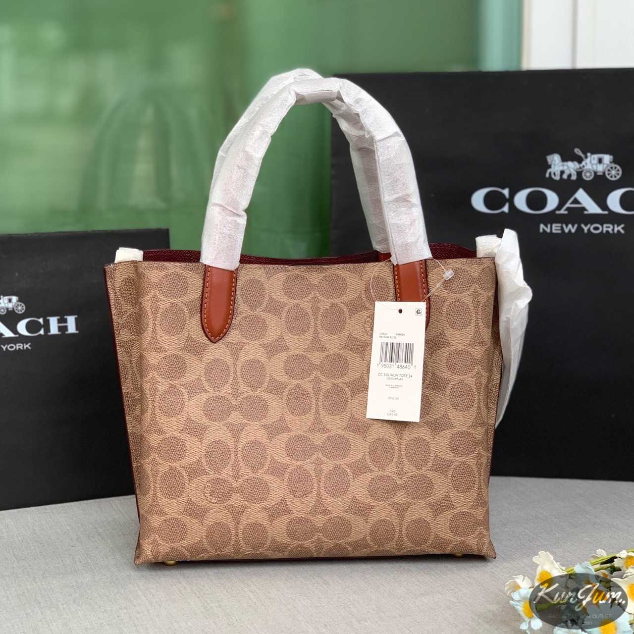 COACH (Style No.C8562) | LINE SHOPPING