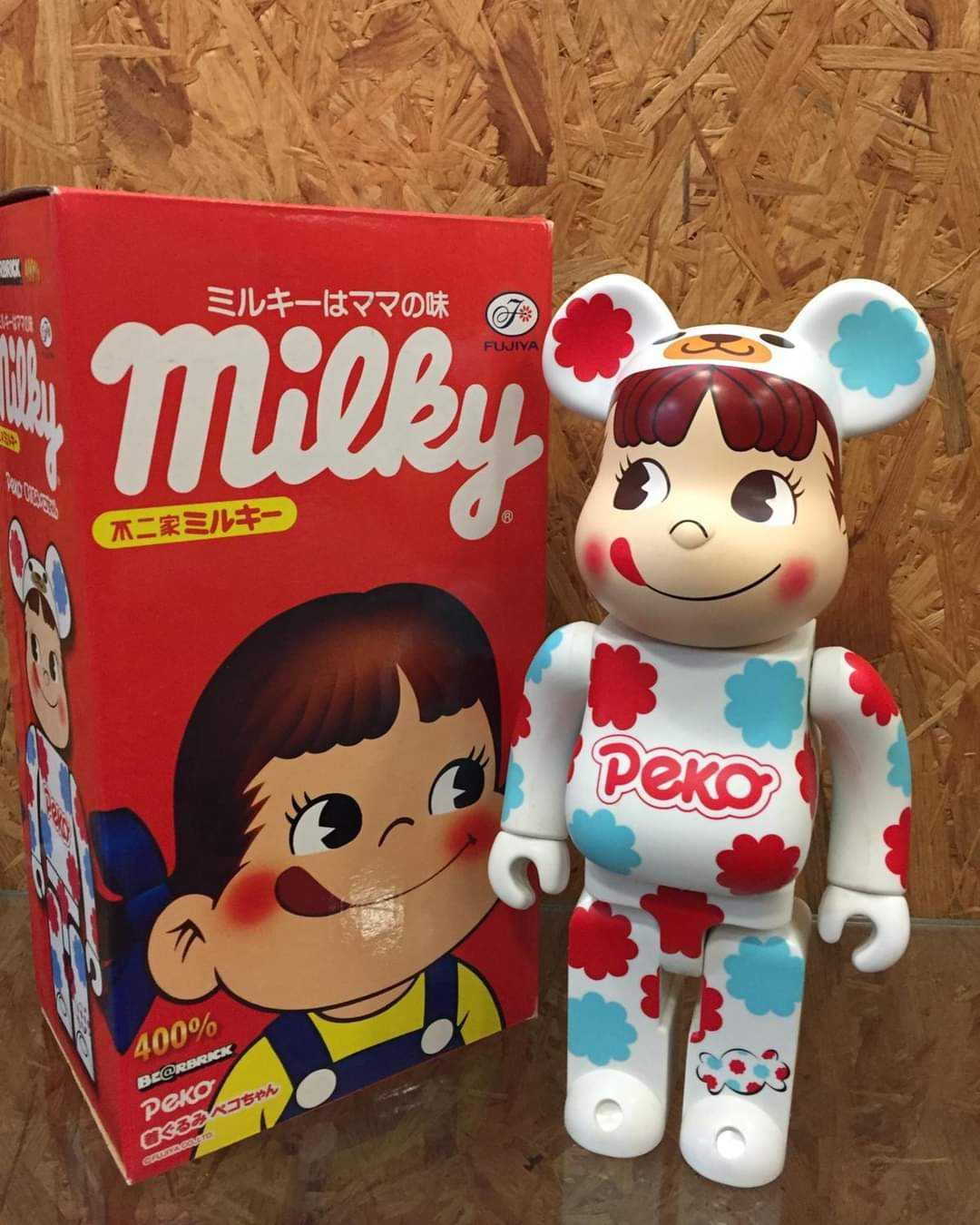 Be@rbrick Peko Milky 2013 400% | LINE SHOPPING