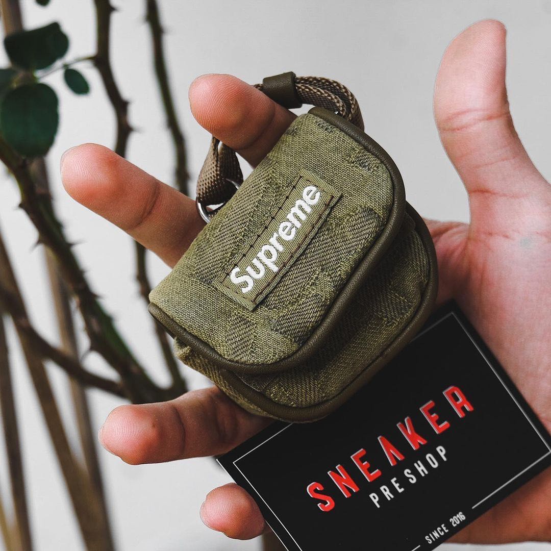Supreme Fat Tip Jacquard Airpod Case Olive | LINE SHOPPING