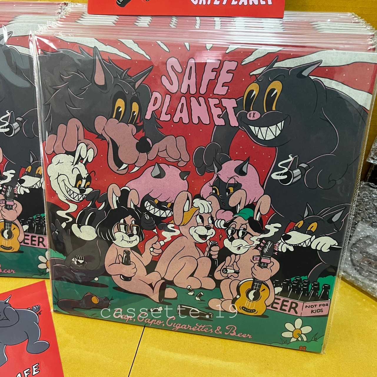 SAFEPLANET : อัลบั้ม Cap,Capo,Cigarettes & B33r | LINE SHOPPING