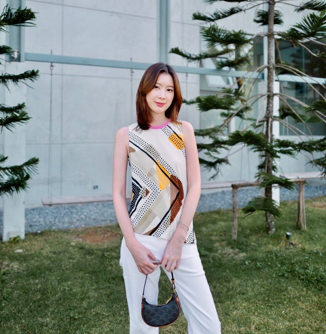 Mona Top new print | LINE SHOPPING