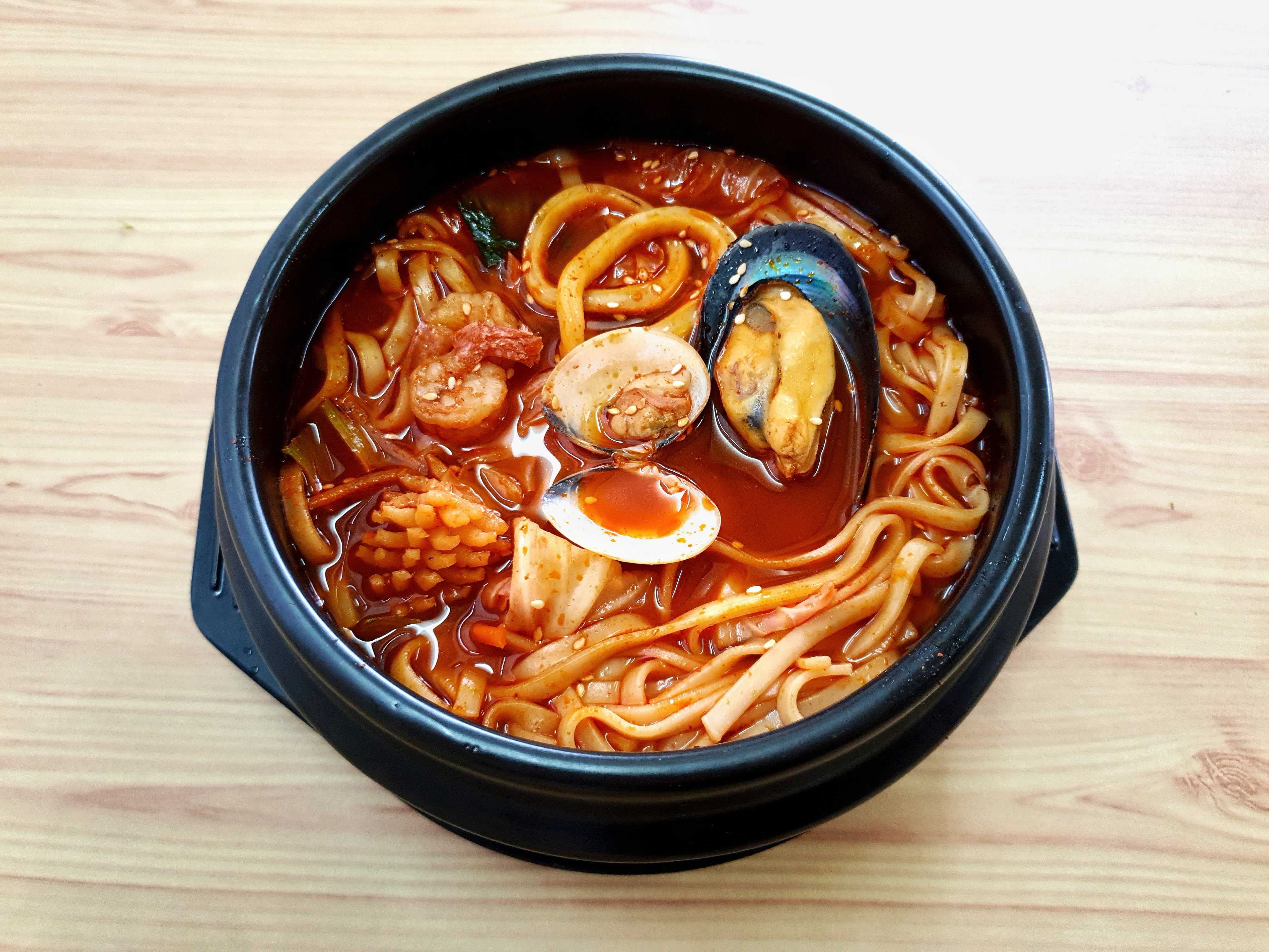 짬뽕 (Jjampong : จัมปง) บะหมี่ทะเล | LINE SHOPPING