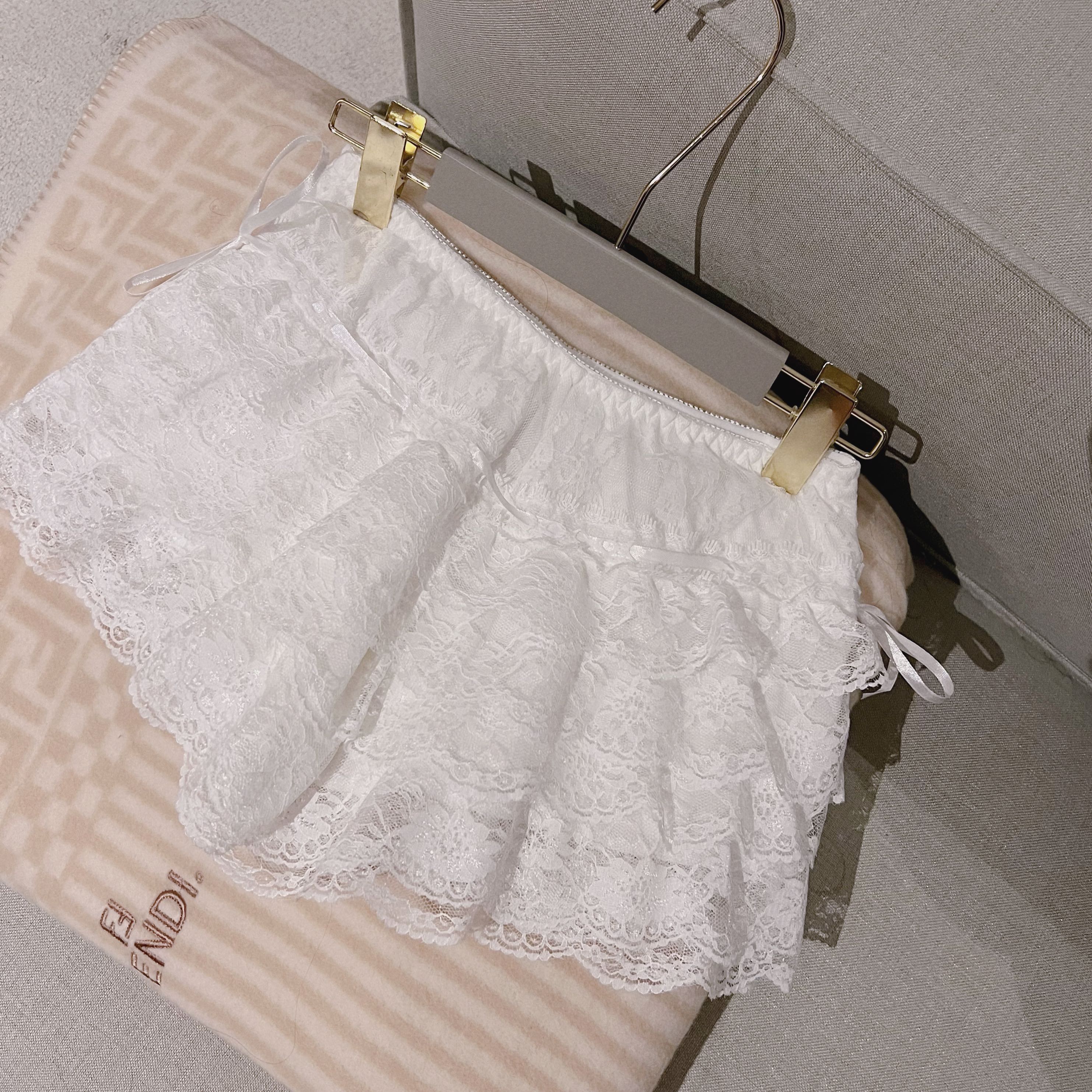 (Pre-Order) Inner lace shorts | LINE SHOPPING