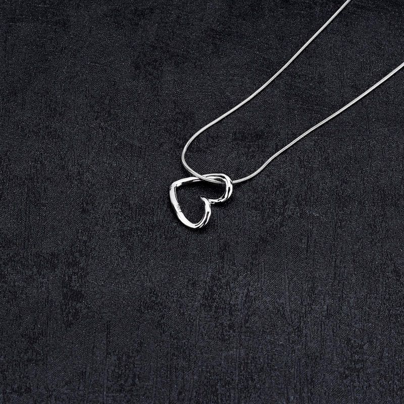 Mini heart necklace | LINE SHOPPING