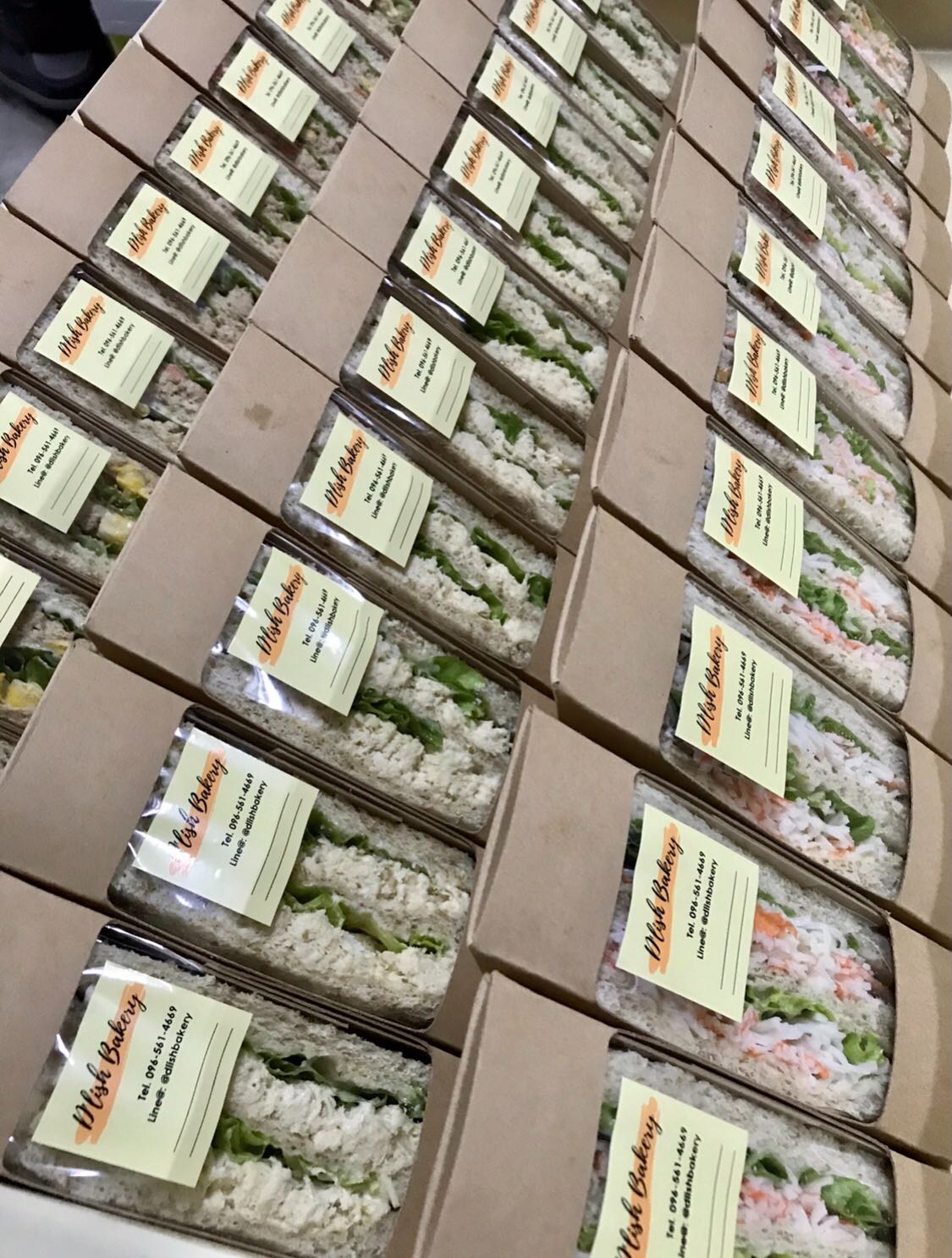 Fresh Sandwiches (Made to Order) | LINE SHOPPING