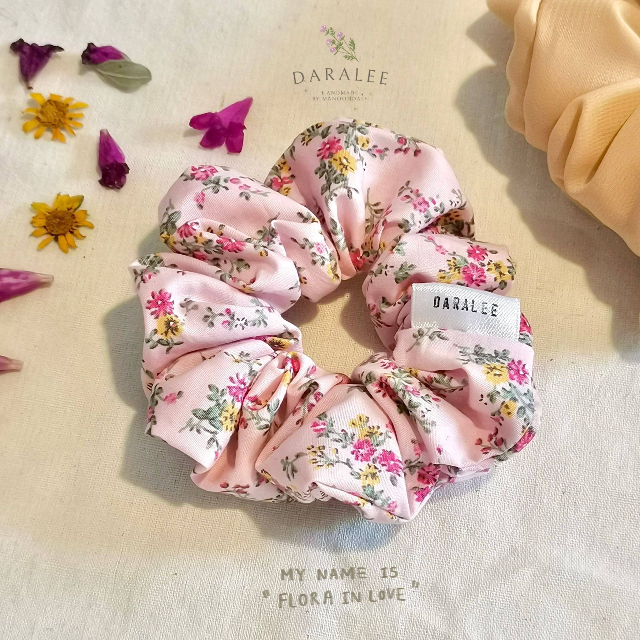 Scrunchie | Flora in love 🌸 | LINE SHOPPING