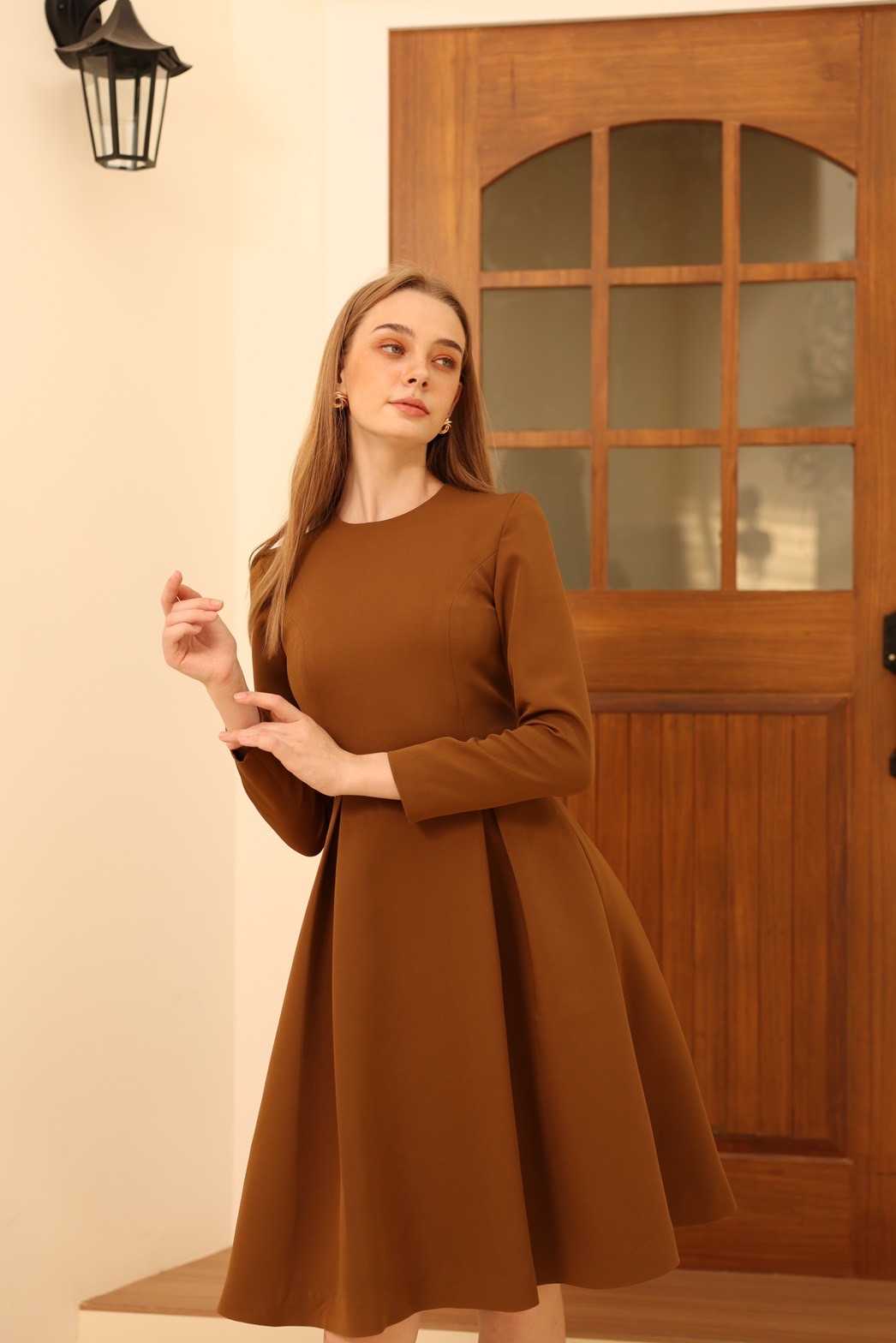 JULIA | LINE SHOPPING