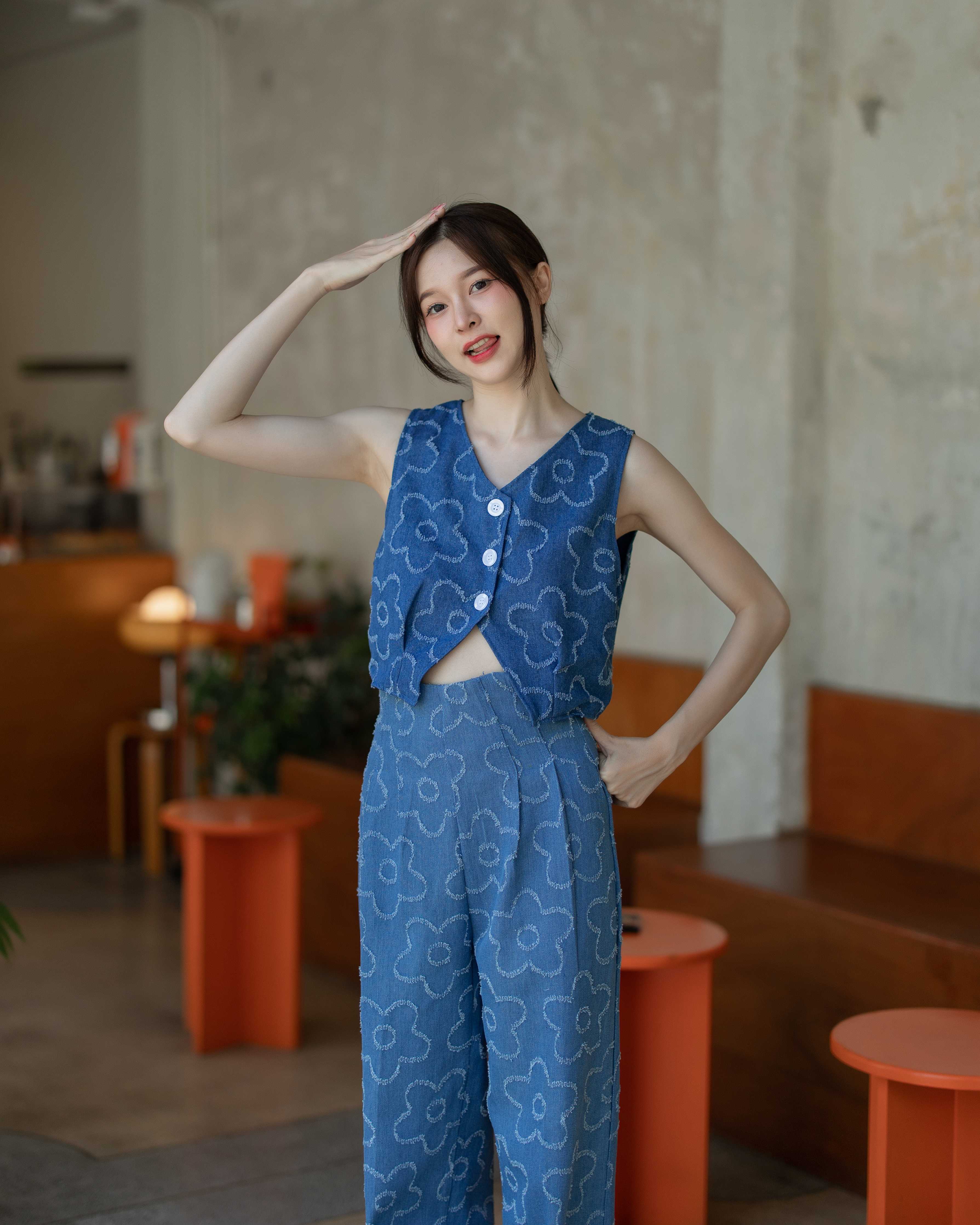 Daisy denim top - light blue | LINE SHOPPING