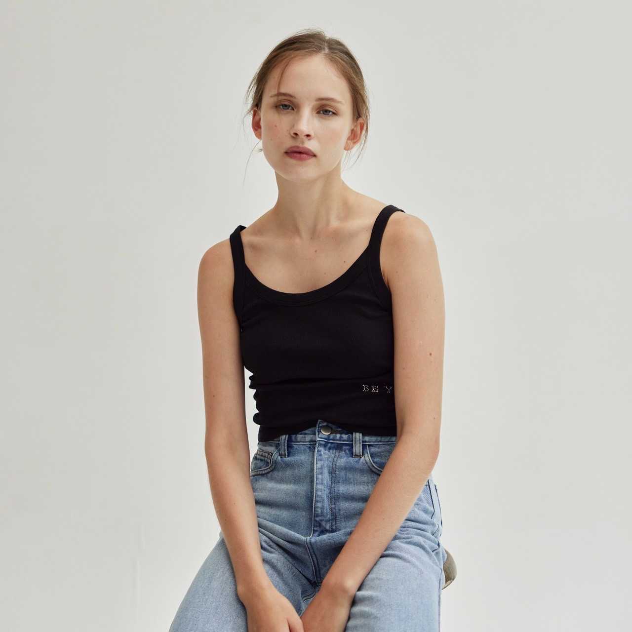 (HUSSA Styles) Muse Tank Top -Black | LINE SHOPPING