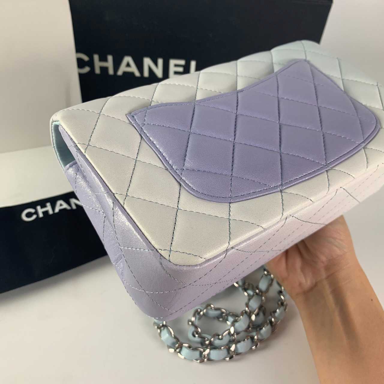 CO230610051 / Chanel / 21P Mini Flap Bag Lambskin Microchip SHW | LINE ...