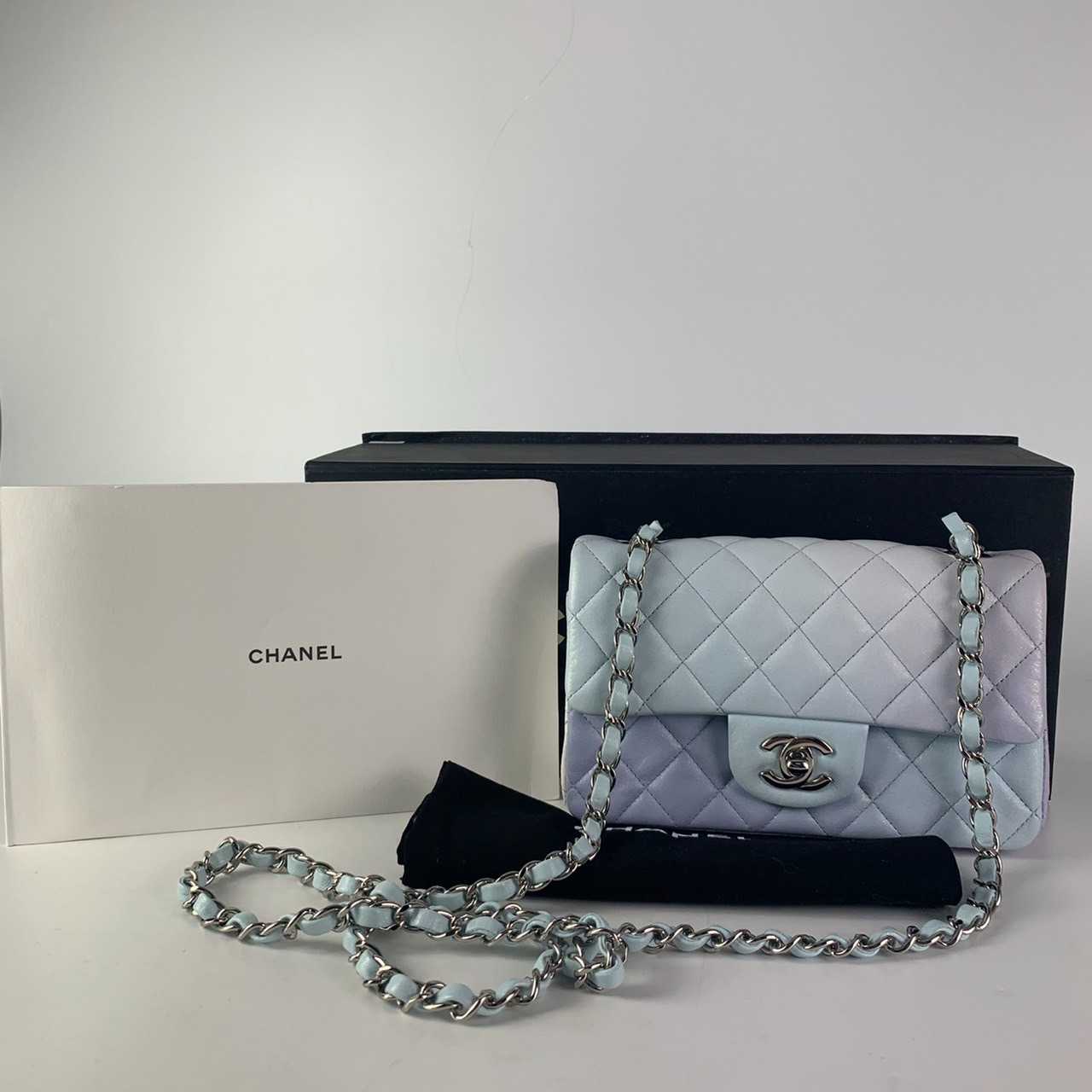 CO230610051 / Chanel / 21P Mini Flap Bag Lambskin Microchip SHW | LINE ...
