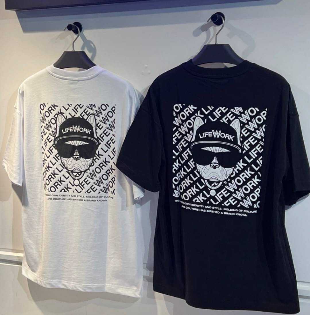 📌(ทักเชทก่อนสั่งซื้อ) Life Work T-shirt | LINE SHOPPING
