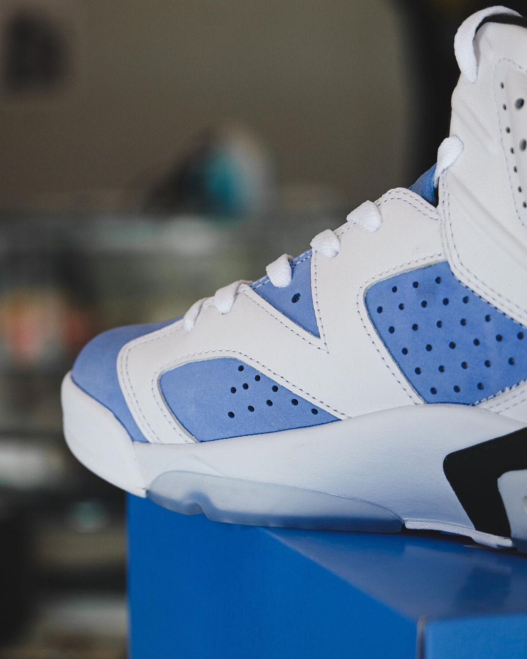 Air Jordan 6 Retro University Blue White | LINE SHOPPING