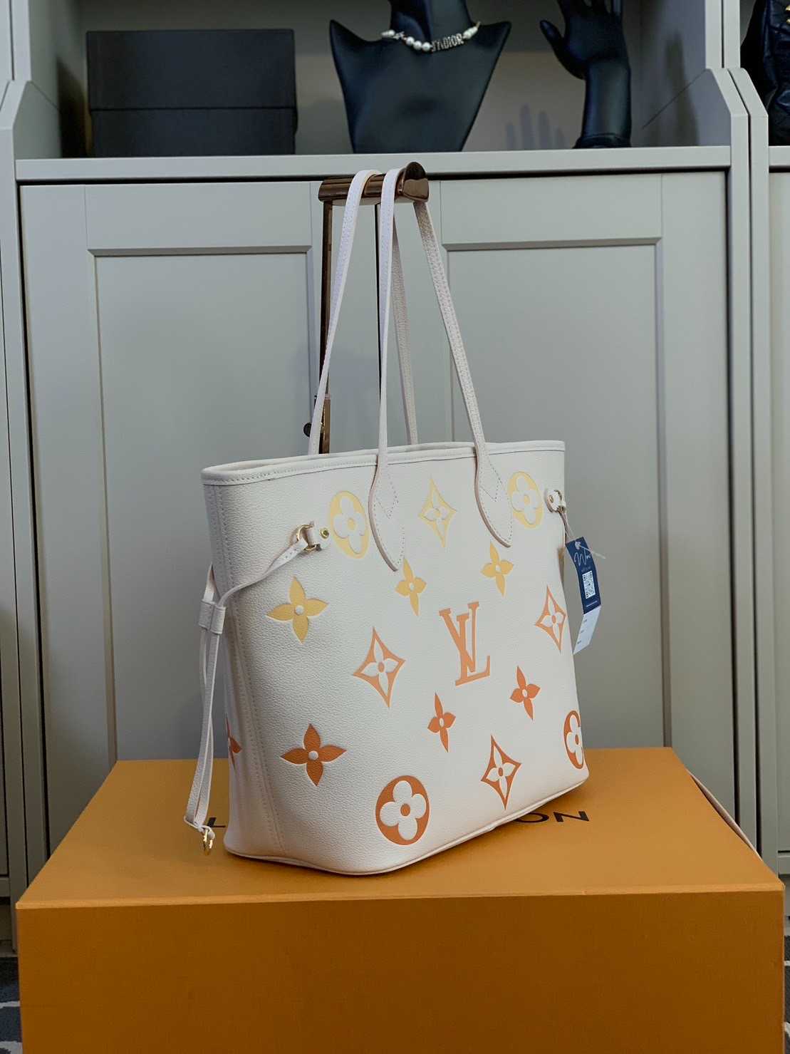 Louis vuitton neverfull MM Microchip | LINE SHOPPING