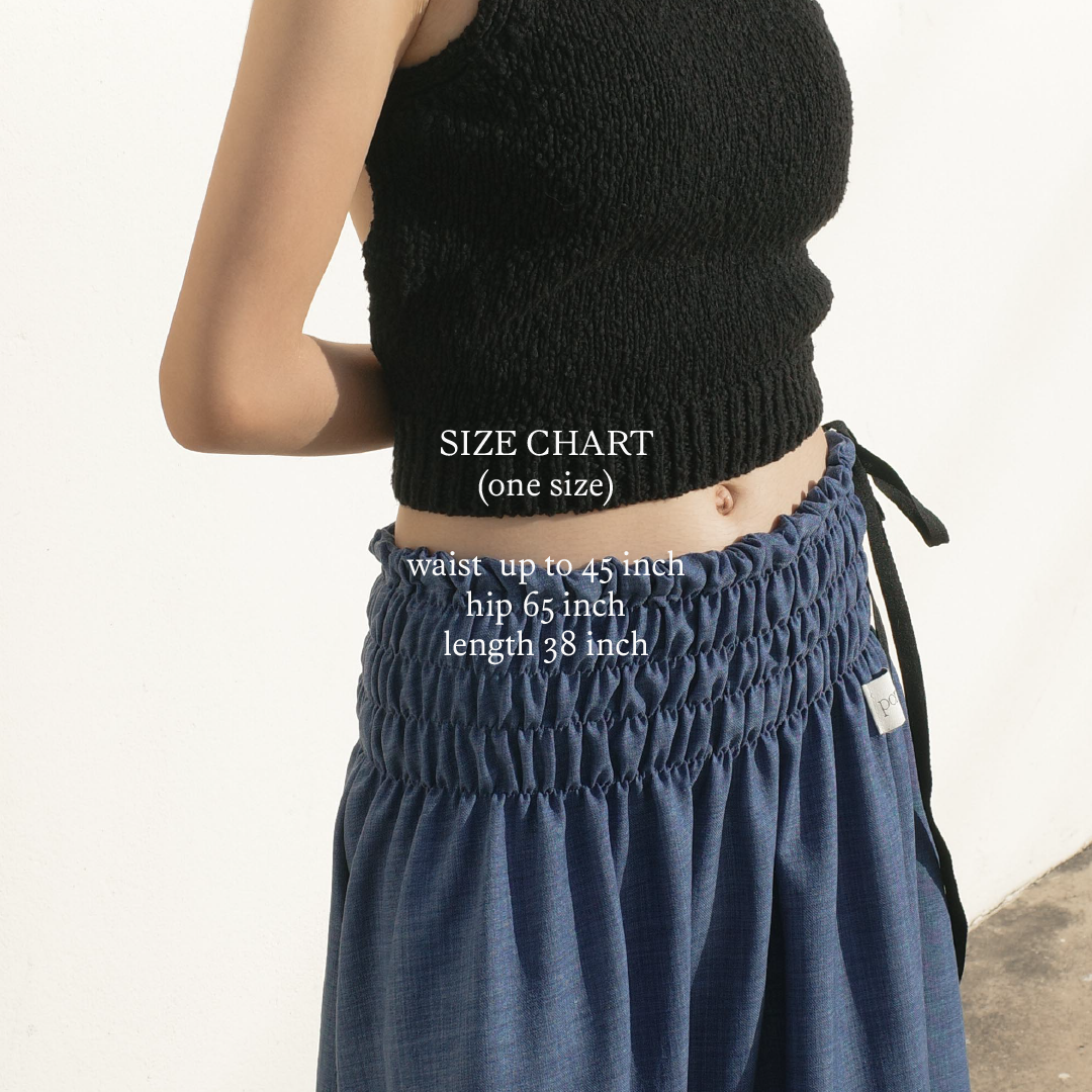 Wonder skirt in navy | LINE SHOPPING