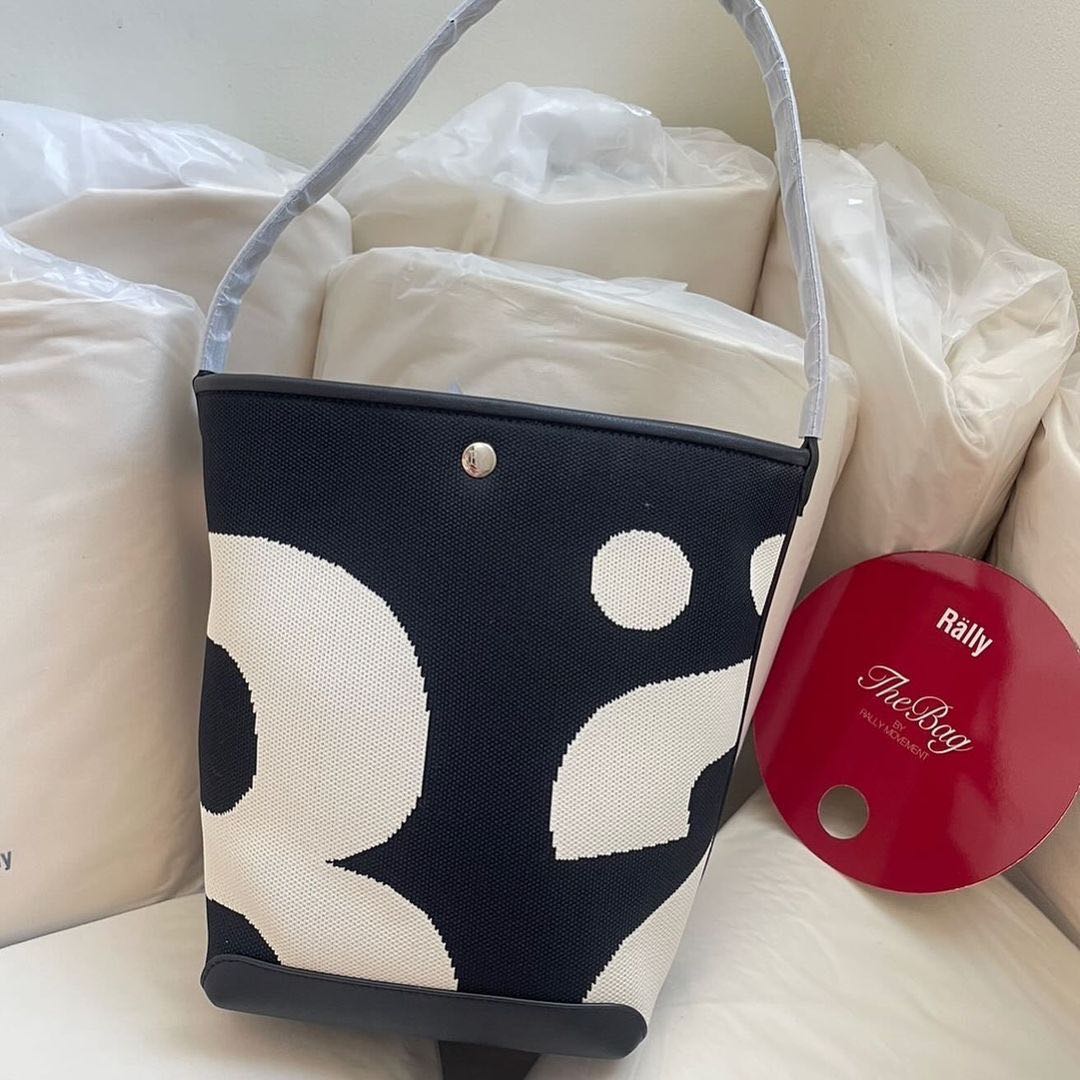 Rally movement bag | LINE SHOPPING