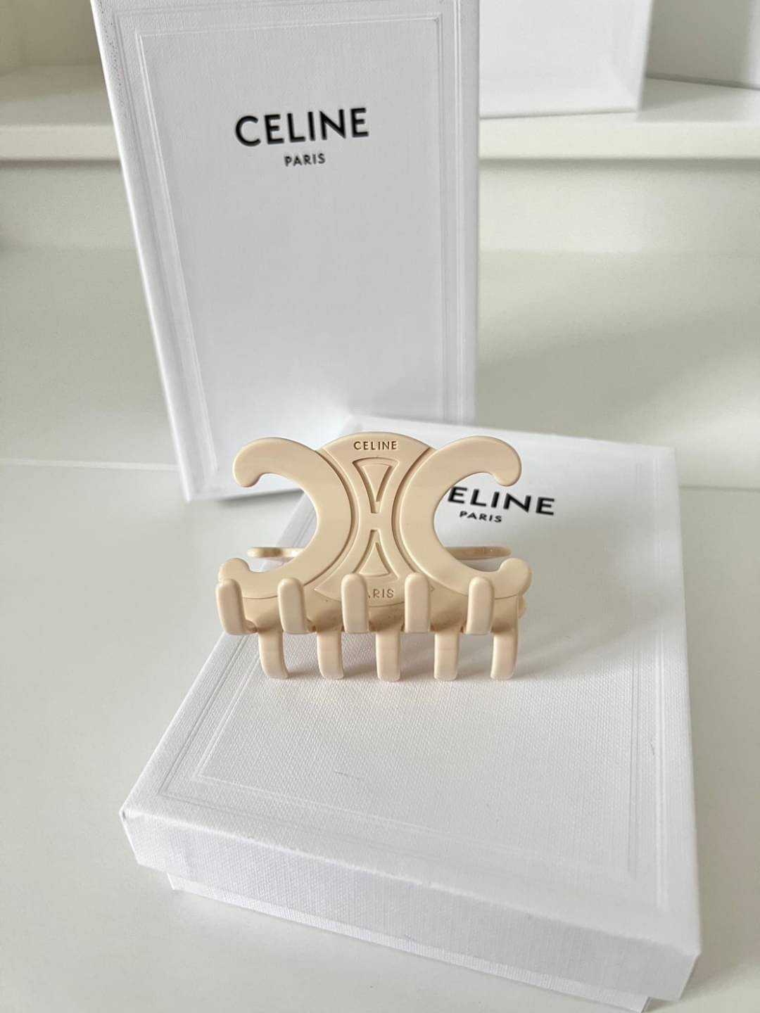 Celine HAIR clip TRIOMPHE LARGE CLAW IN ACETATE AND STEEL IVORY | LINE ...