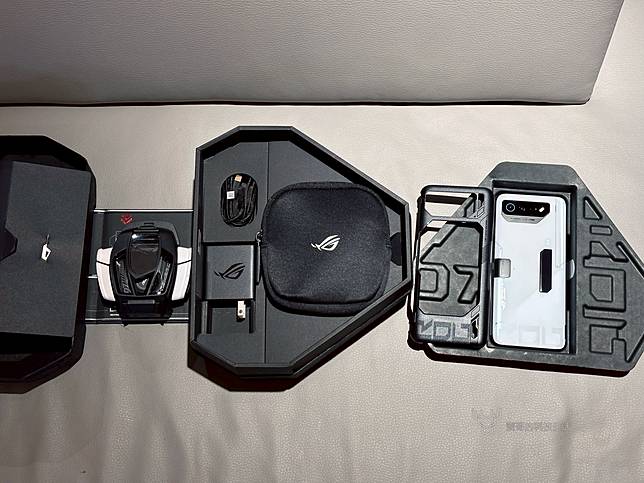 台灣之光ROG Phone 7與ROG Phone 7 Ultimate完整開箱實測：細節再升級 - Yahoo汽車機車